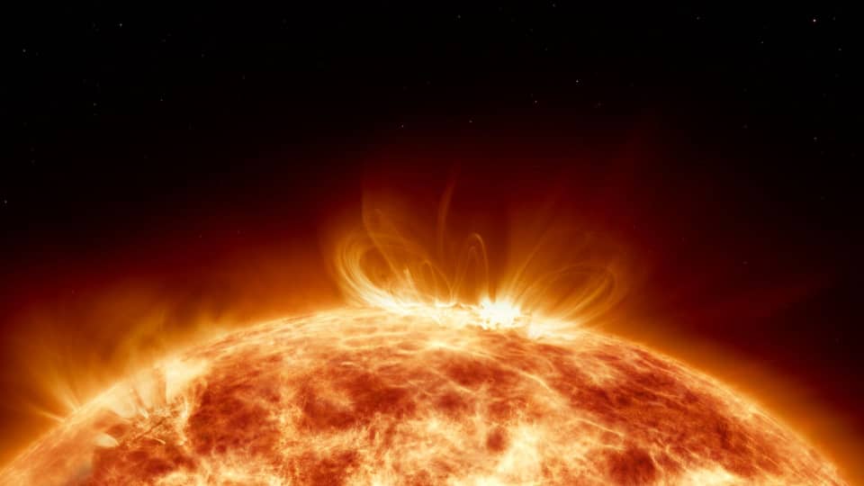 Global Telecoms on Alert: Largest Solar Storm in 20 Years Threatens ...